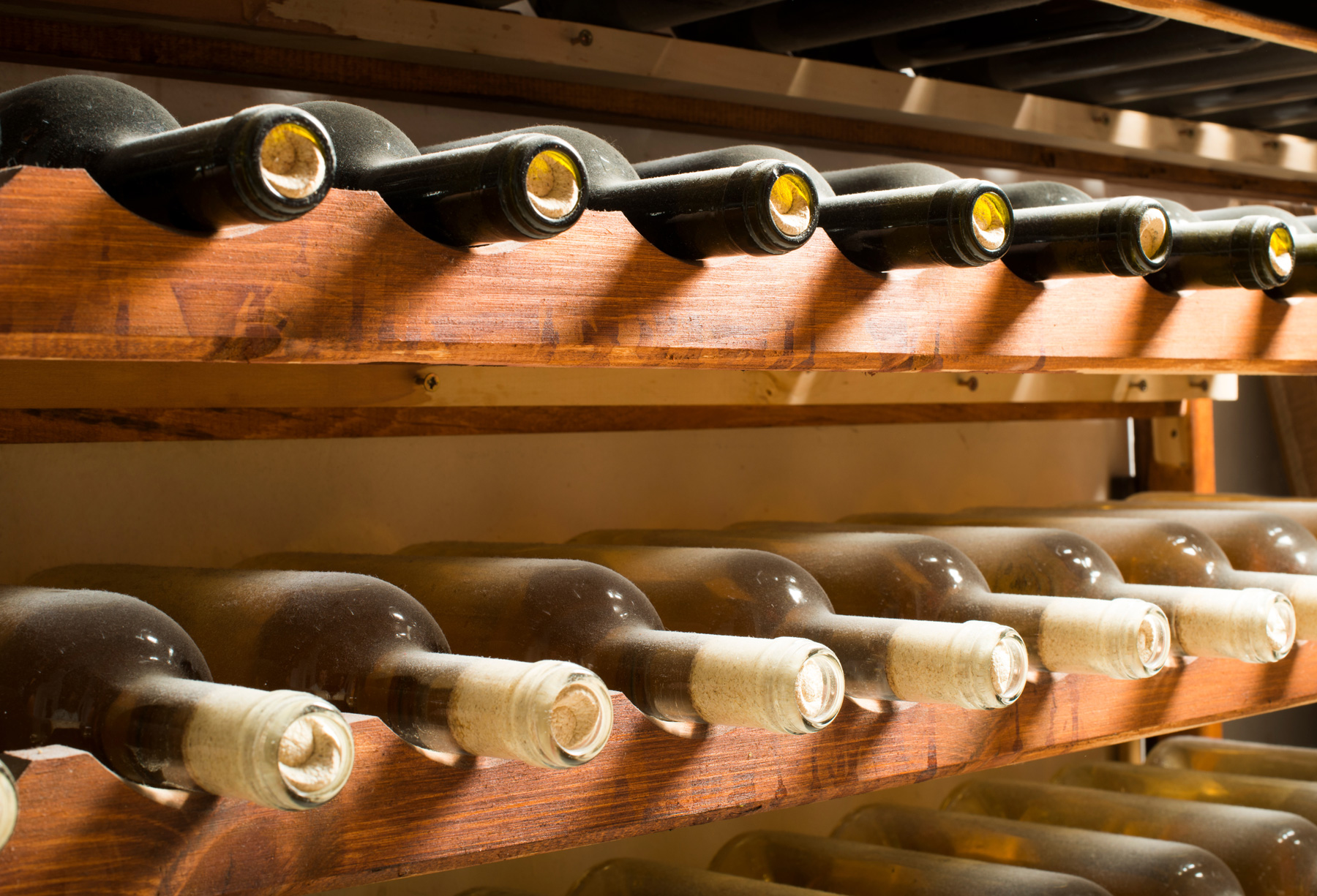 The Fine Wine Market in 2025 - Liv-ex